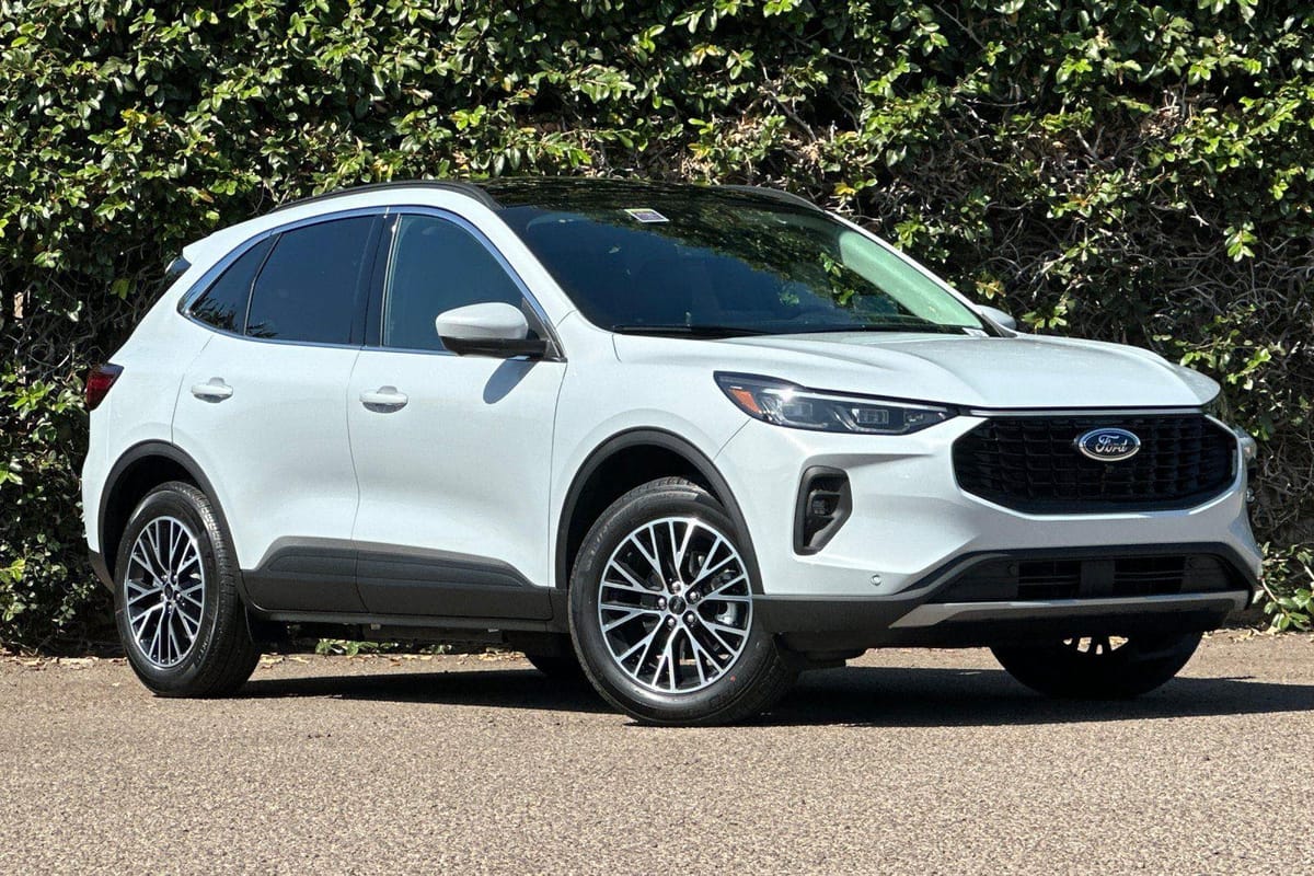 New 2025 Ford Escape Plug-In Hybrid PHEV For Sale | Perry Ford of ...